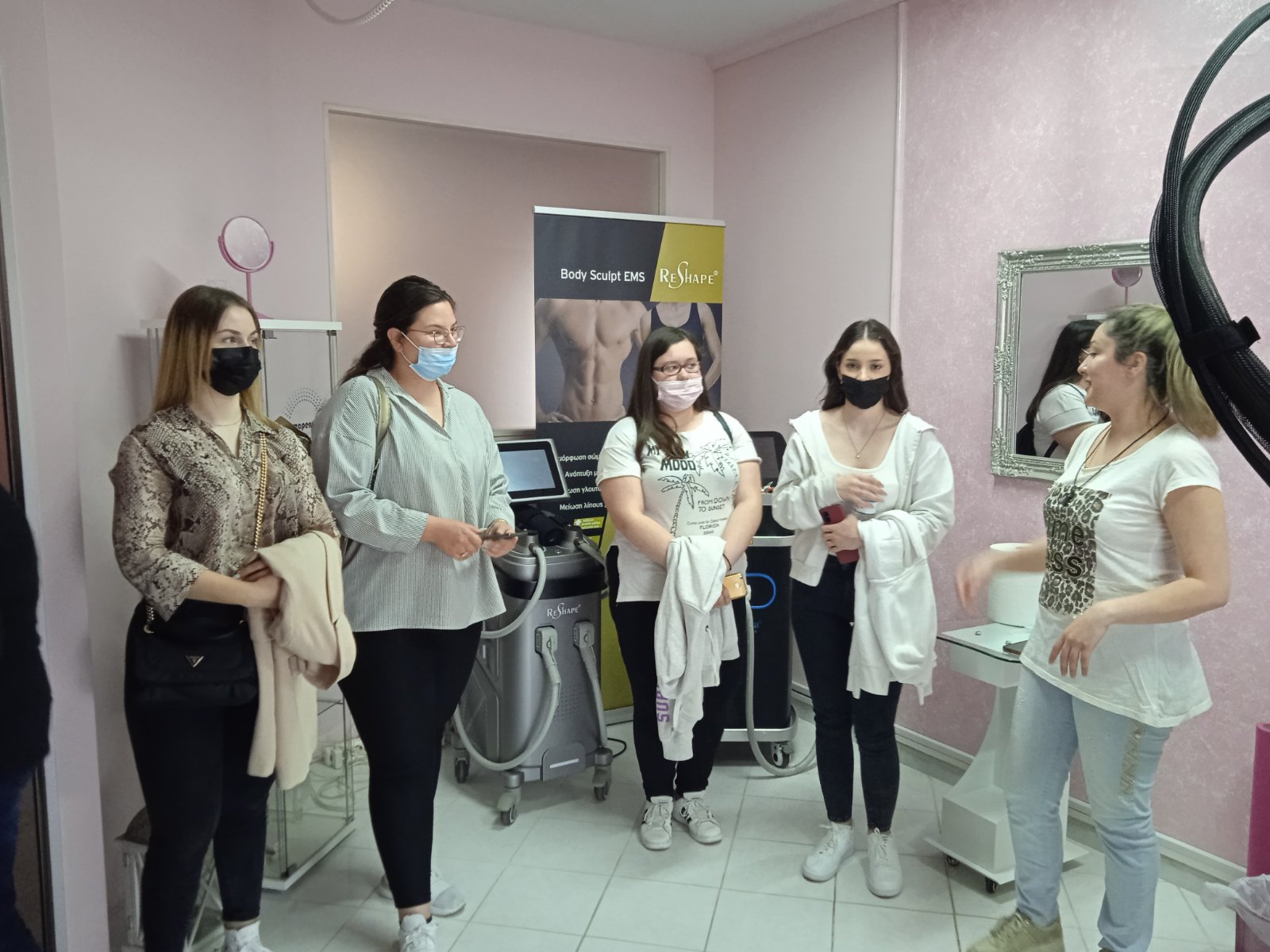 Επίσκεψη σε Κέντρο Αισθητικής για τους σπουδαστές της Αισθητικής Τέχνης ...